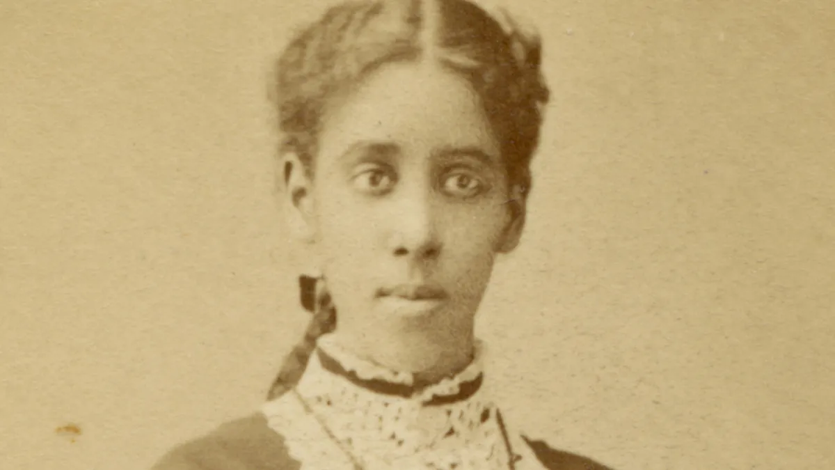 Meet Dr. Sophia Jones | Natural History Museum